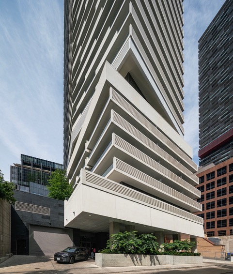 PEI Architects Completes Major North American High-Rise, the Striking ...